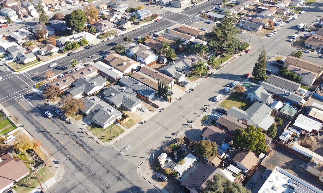 4 Ways to Better Engage Your Community - Church Replanting