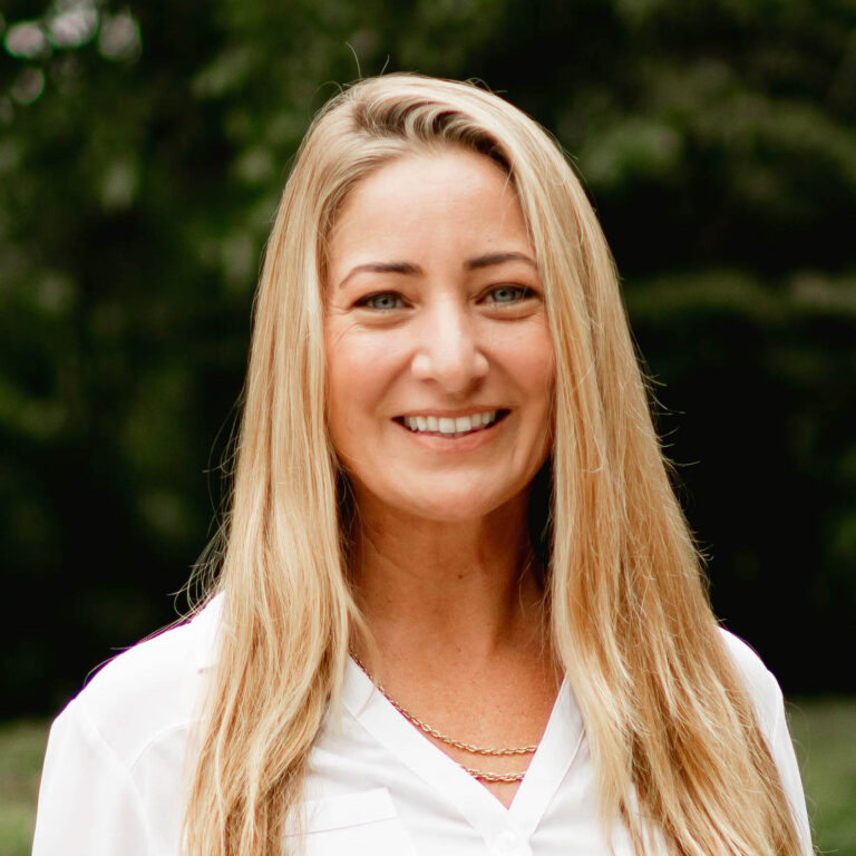 Pastor’s Wives: Helping Others Through Stages of Change - Church Replanting